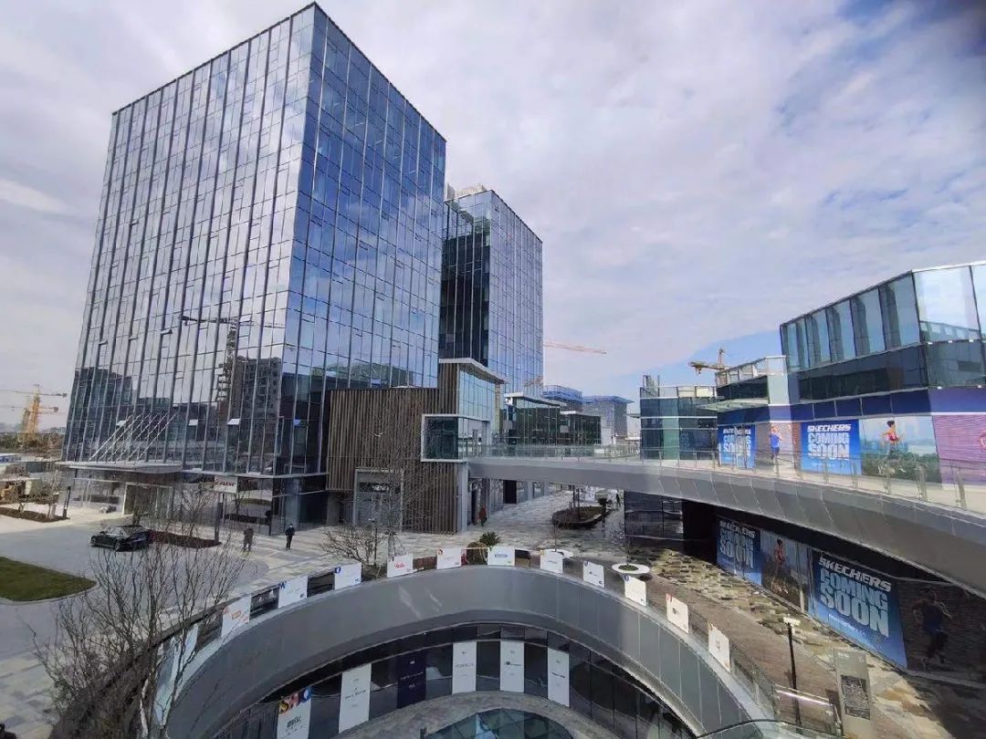 “首位SHOWAY”一期创新奥特莱斯即将开业：承接进博溢出效应，完善会展配套服务_澎湃号·政务_澎湃新闻-The Paper