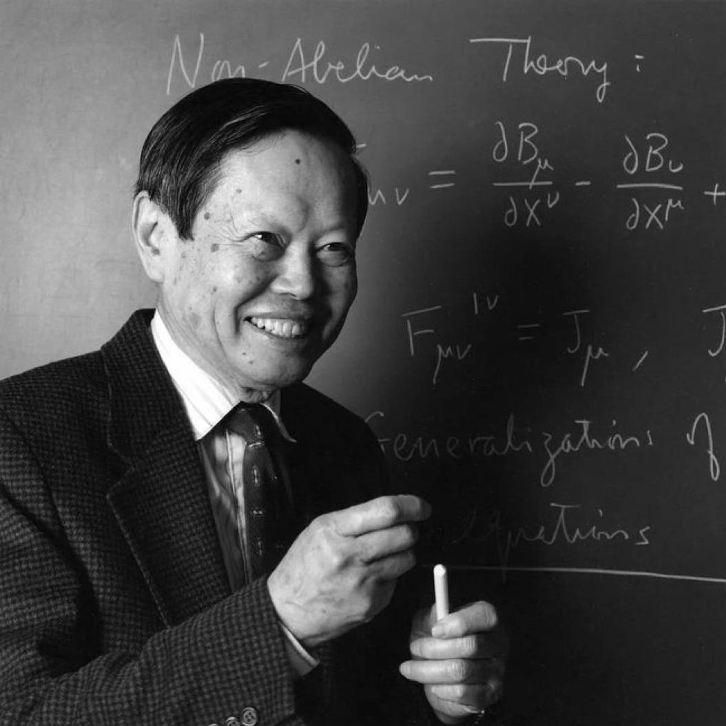 100岁的杨振宁健康矍铄！他的养生秘笈：8件事坚持了一辈子！_澎湃号·媒体_澎湃新闻-The Paper