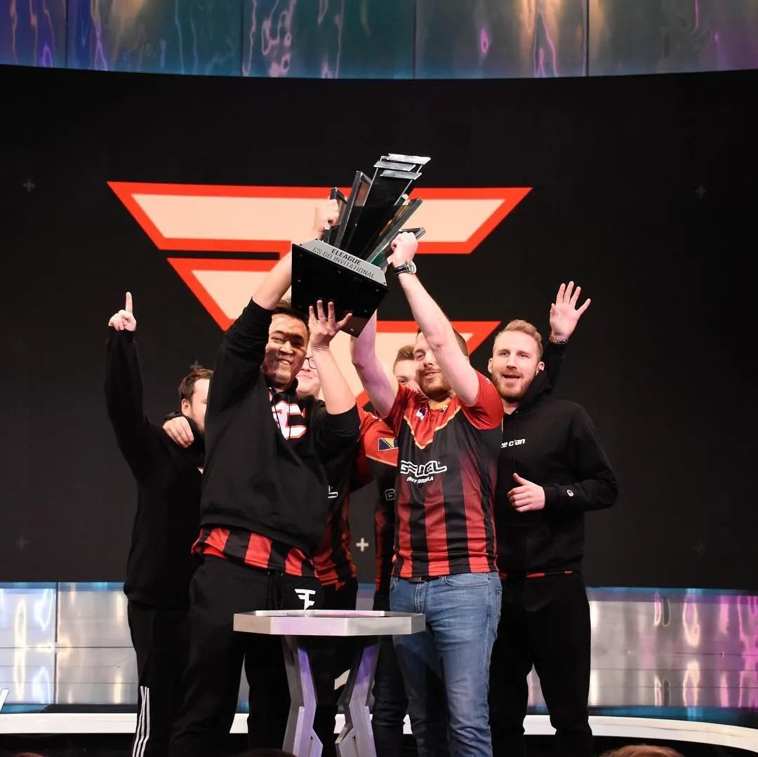 意图借壳上市，这家电竞俱乐部凭什么估值10亿？_澎湃号·媒体_澎湃新闻-The Paper