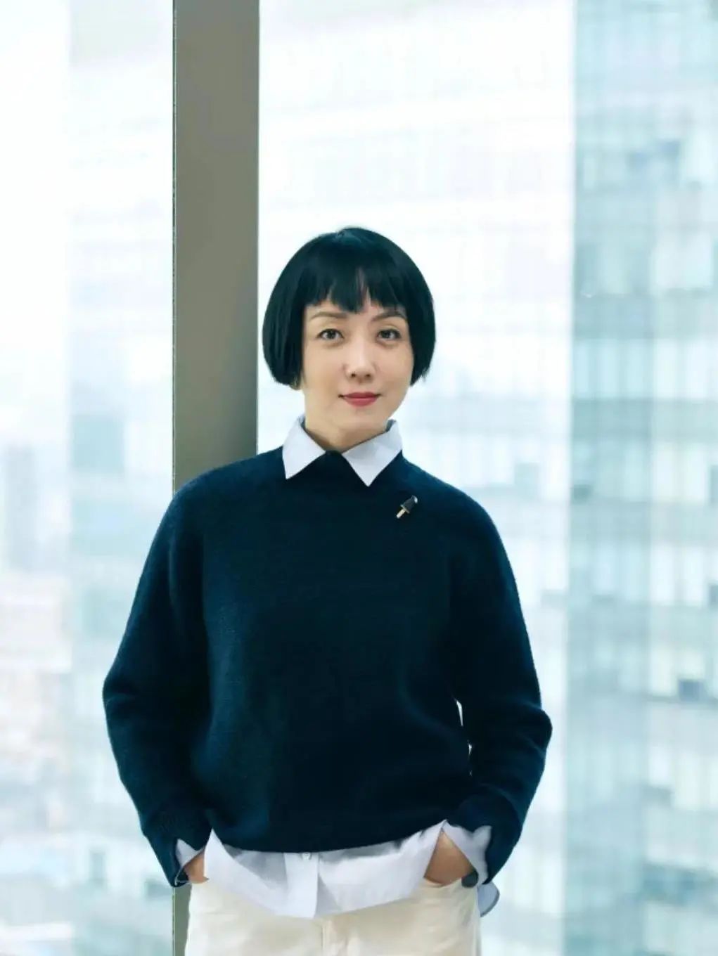 虎年邮票被吐槽“满脸愁容”、KAWS登上长白山、荣宝斋打假、他骗取多位名家书稿为了啥？_澎湃新闻-The Paper