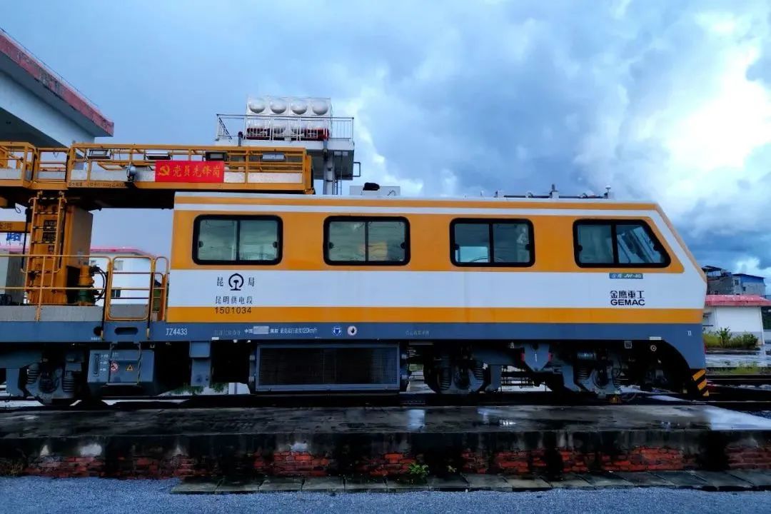 铁路上跑的这种车，只有铁路人能乘坐_澎湃号·政务_澎湃新闻-The Paper
