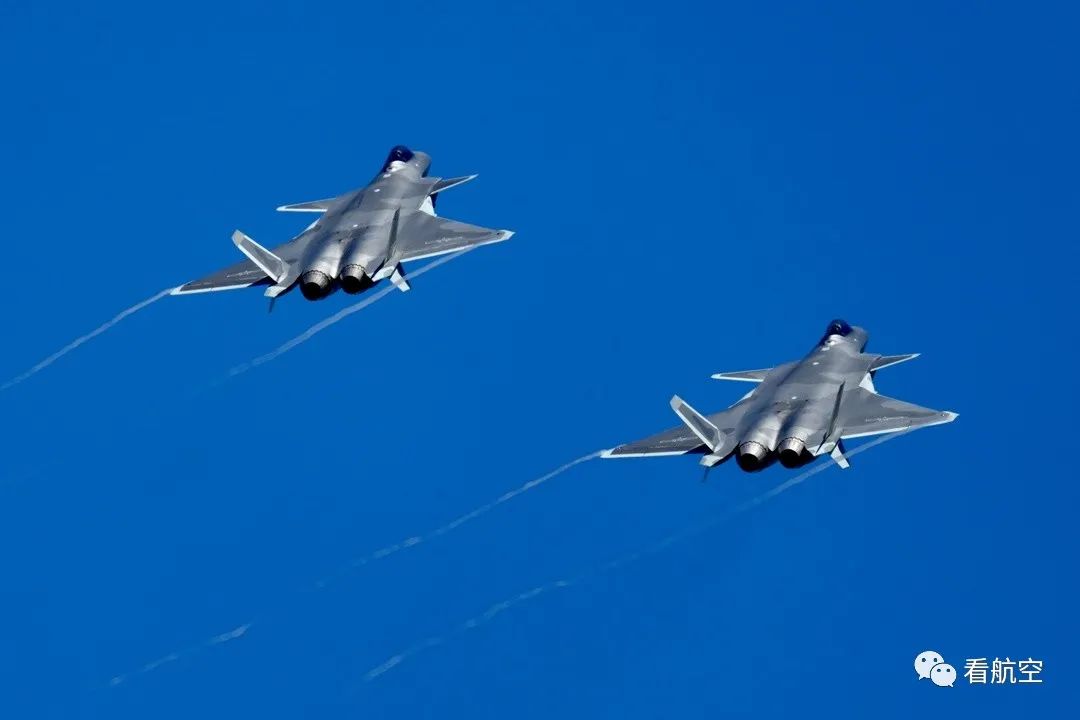 三机同框，战机就位，坐标长春，一起来看_澎湃号·湃客_澎湃新闻-The Paper