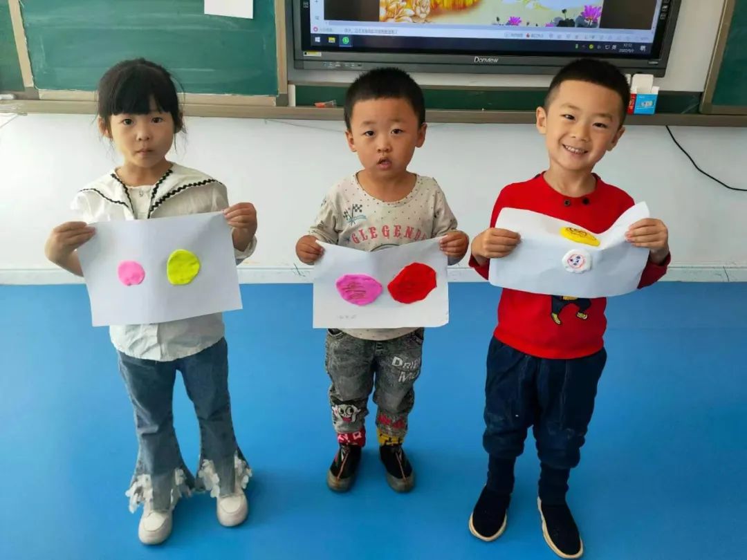 【工作动态】皎皎明月意 浓浓中秋情——区第一幼儿园开展中秋节主题活动_澎湃号·政务_澎湃新闻-The Paper