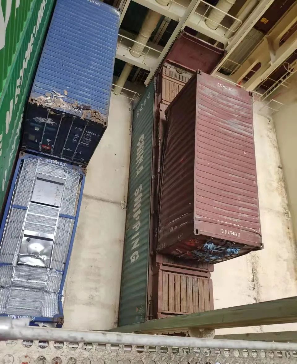 案例警示丨遵守作业规程，确保船舶集装箱装卸安全_澎湃号·政务_澎湃新闻-The Paper