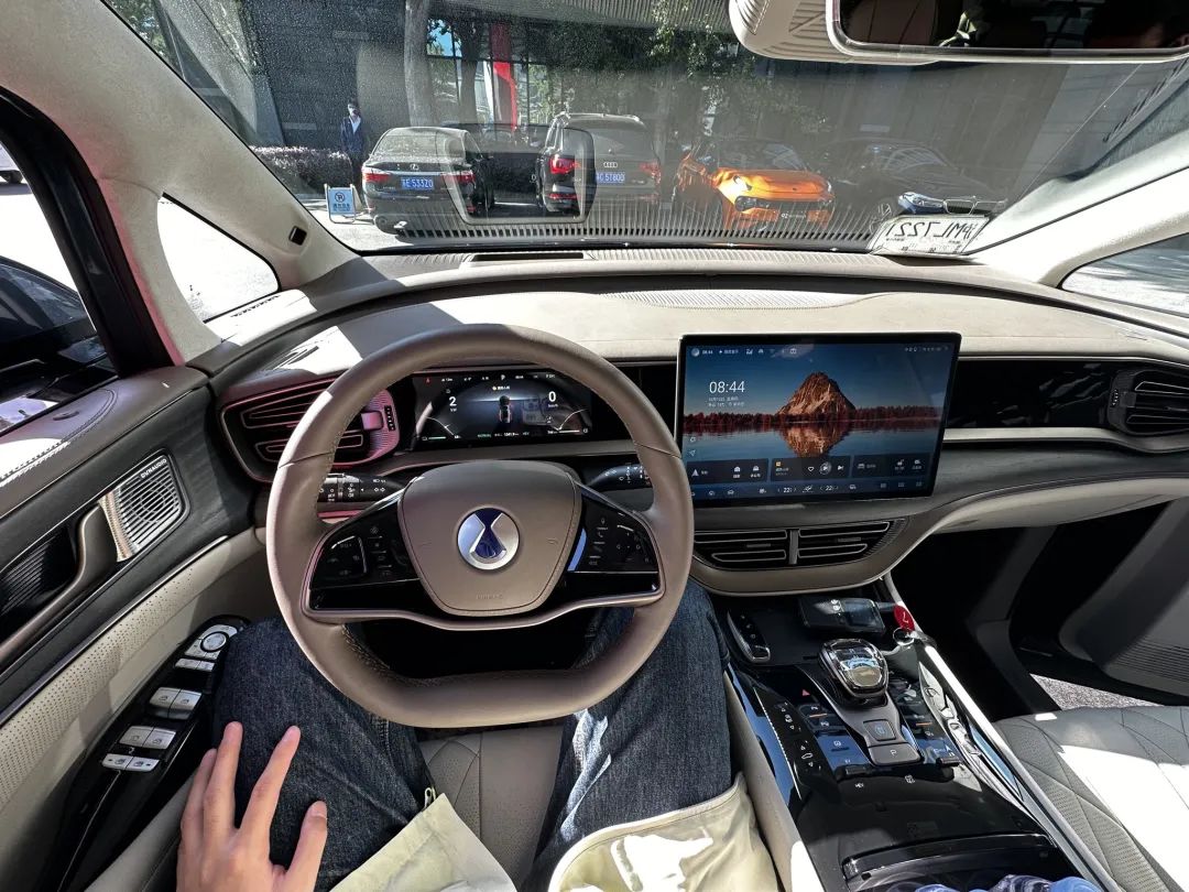 高而不端？腾势D9是这么做豪华MPV的_澎湃号·湃客_澎湃新闻-The Paper