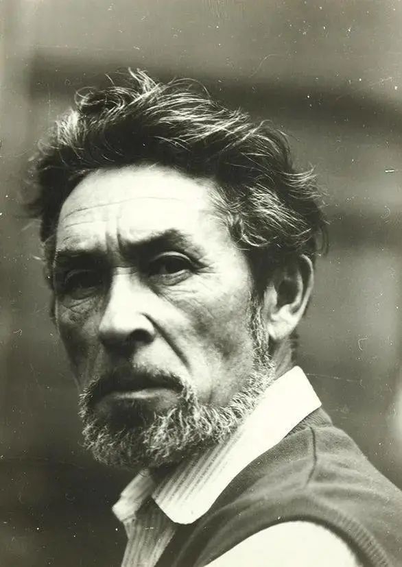 世界的层次已然分明，并期待荣耀加身 | 可以·读诗_澎湃号·湃客_澎湃新闻-The Paper