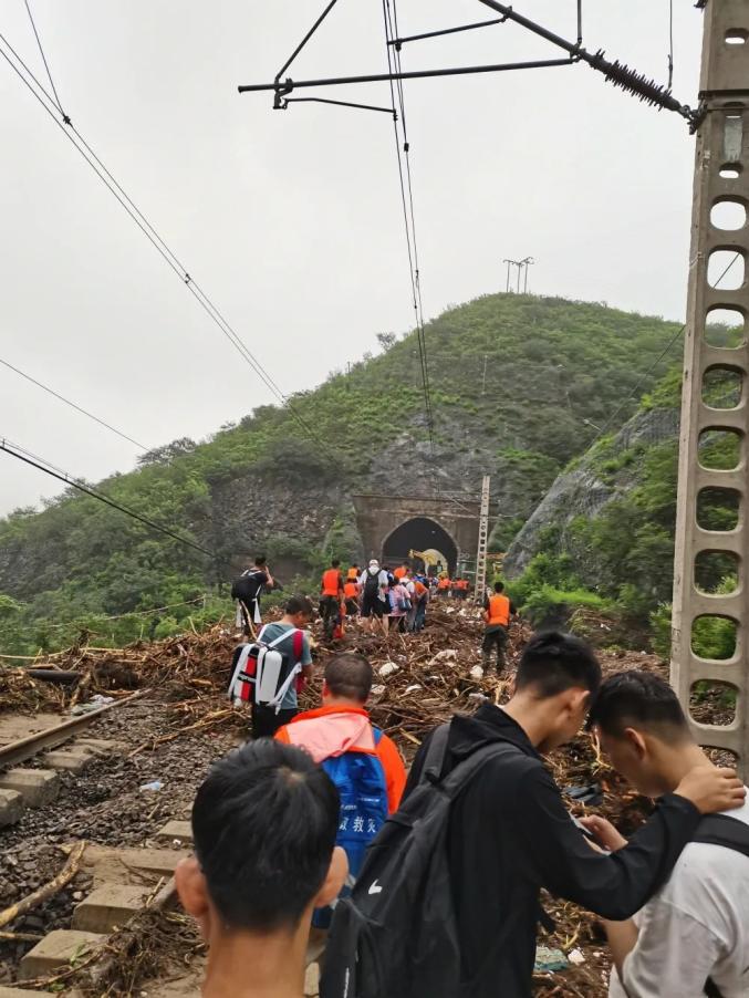 K396乌海敬礼娃娃找到了！_澎湃号·政务_澎湃新闻-The Paper