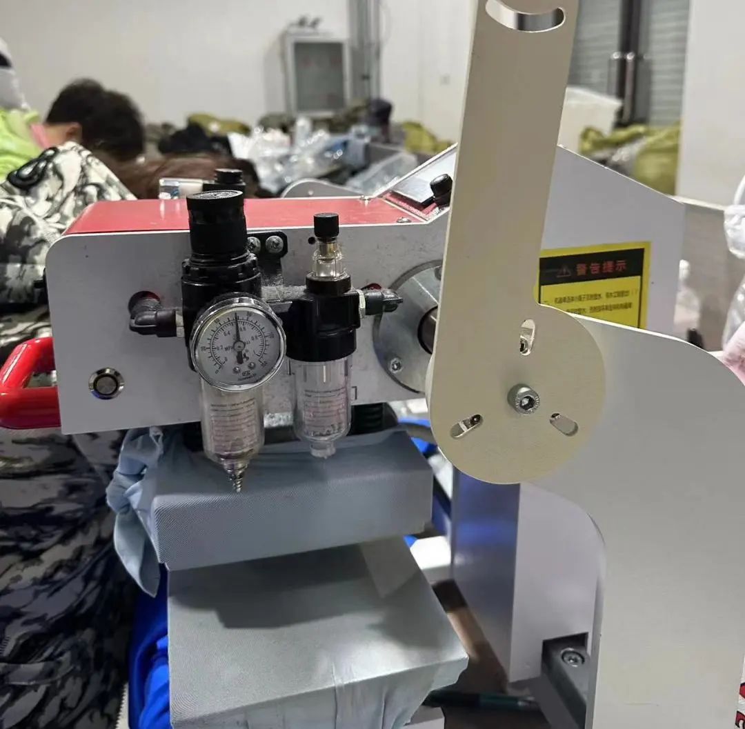 擦亮眼！“深夜”直播间59.9元买到千元瑜伽裤？_澎湃号·政务_澎湃新闻-The Paper