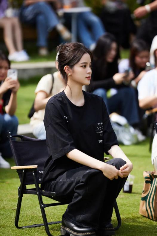 快来！欧阳娜娜在麓湖开展_澎湃号·政务_澎湃新闻-The Paper