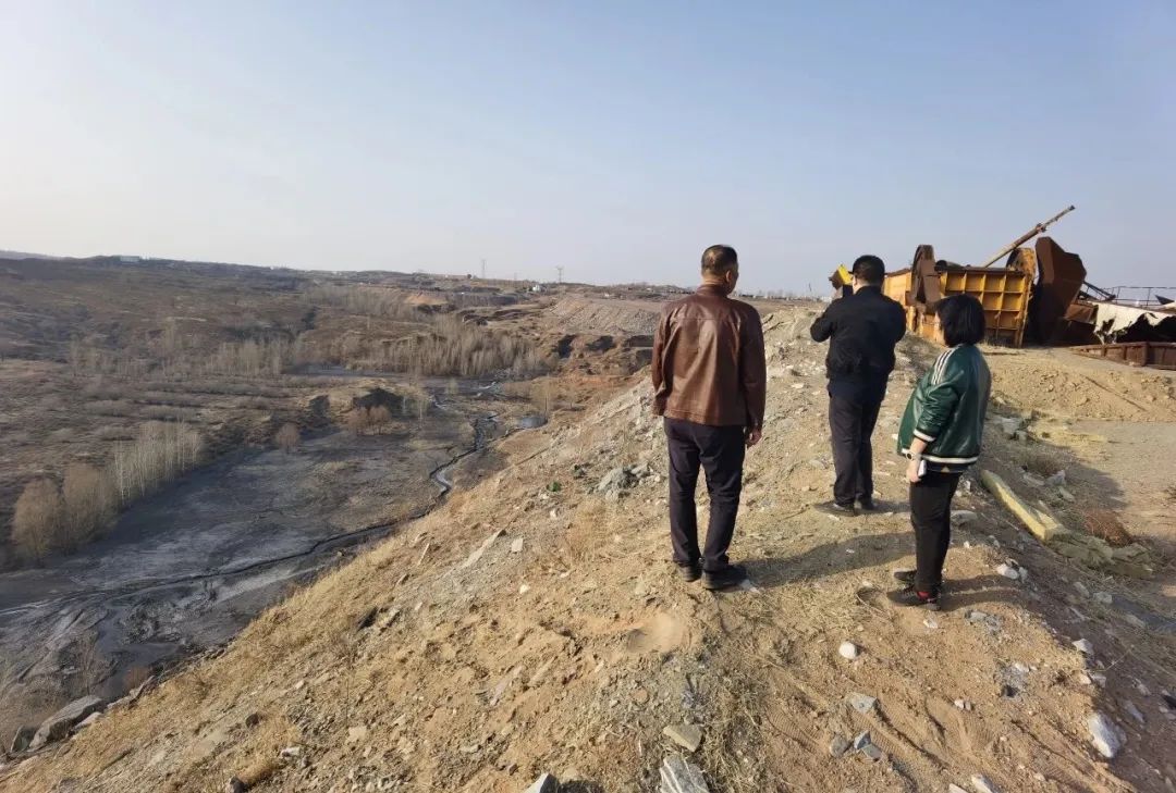 天骄·检益丨鄂尔多斯荒漠化防治典型案例展示（七） 三级四院联动 解决遗留矿坑治理难题_澎湃号·政务_澎湃新闻-The Paper