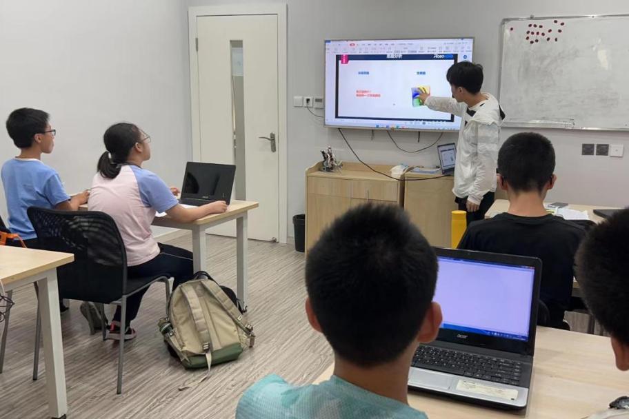 2023年南湖区Python编程提高训练营公益活动圆满结束_澎湃号·政务_澎湃新闻-The Paper