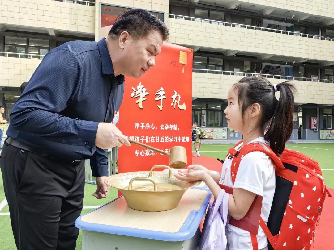 新学期！直击云龙学子开学第一天_澎湃号·政务_澎湃新闻-The Paper