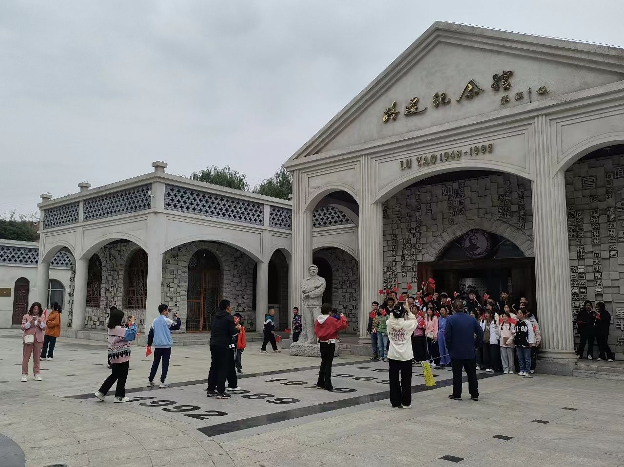 “双节”假期又添一把火，陕西榆林清涧旅游持续“火出圈”_澎湃号·媒体_澎湃新闻-The Paper