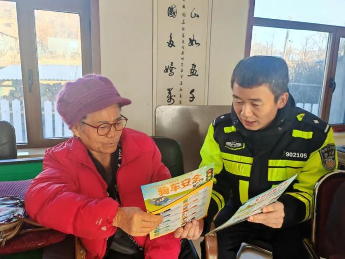 美丽乡村行丨图们公安交警进农村开展“美丽乡村行”交通安全巡回宣传活动_澎湃号·政务_澎湃新闻-The Paper