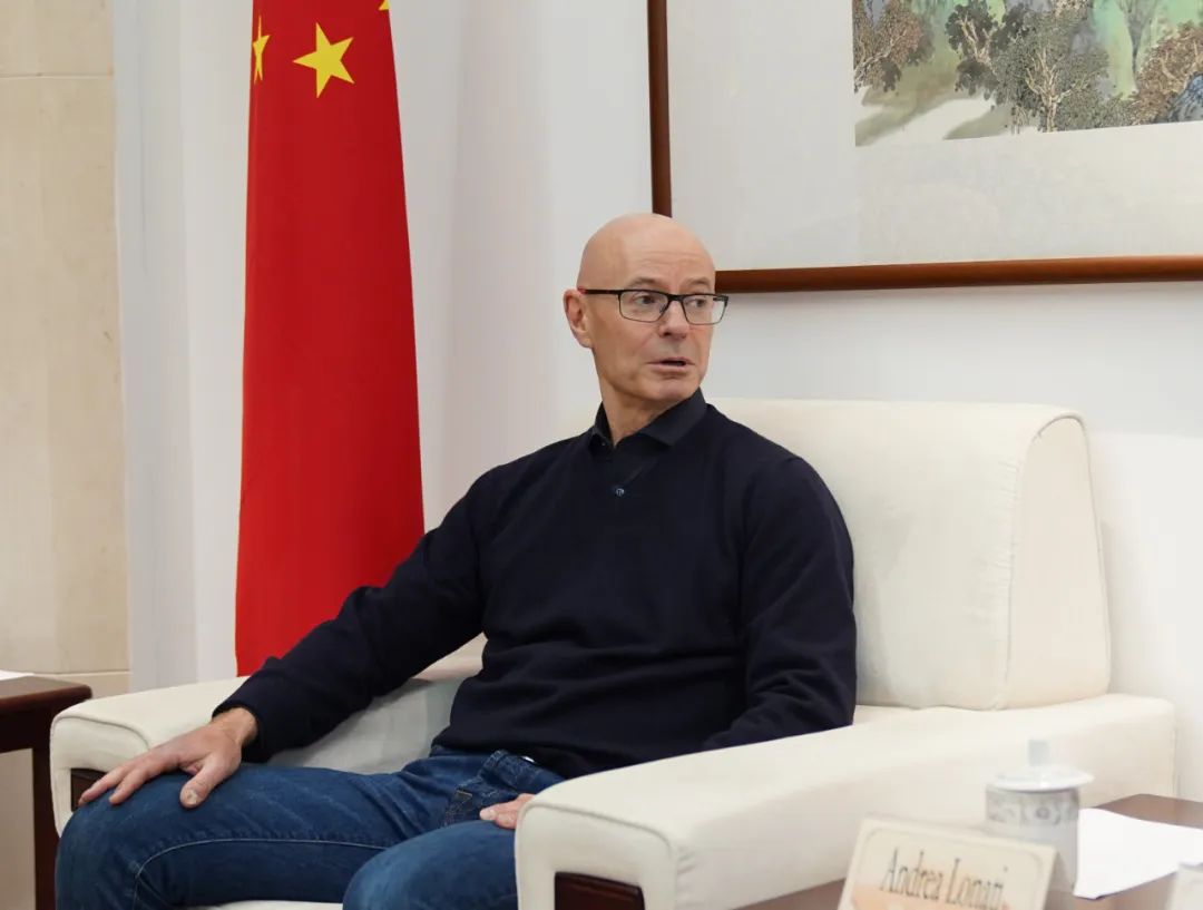 区委书记刘健会见意大利LONATI集团董事长Andrea Lonati一行_澎湃号·政务_澎湃新闻-The Paper