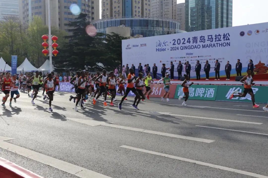 海尔·2024青岛马拉松圆满落幕！2.5万名跑者体验“最美赛道”_澎湃号·政务_澎湃新闻-The Paper