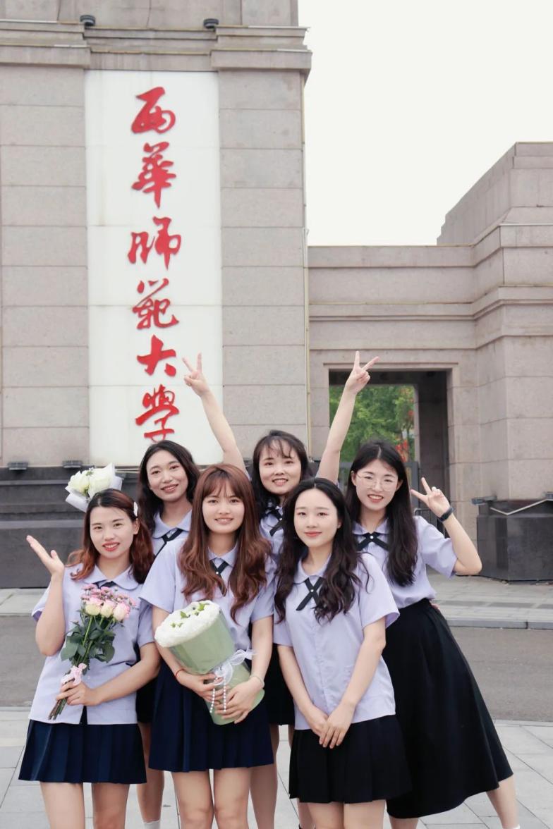 这些毕业照，看着看着就哭了…_澎湃号·湃客_澎湃新闻-The Paper