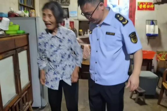 闻“汛”而动 杭州盟员携手奋战在一线_澎湃号·政务_澎湃新闻-The Paper