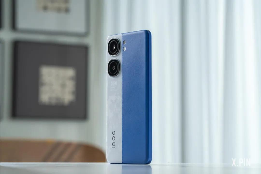 体验完红米K70至尊版，我发现原来它不是超大杯_澎湃号·湃客_澎湃新闻-The Paper