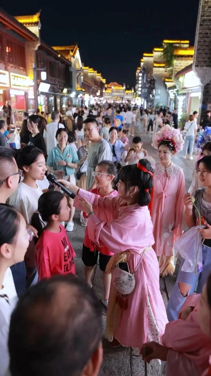 对诗送花！专属襄阳古城的浪漫_澎湃号·政务_澎湃新闻-The Paper