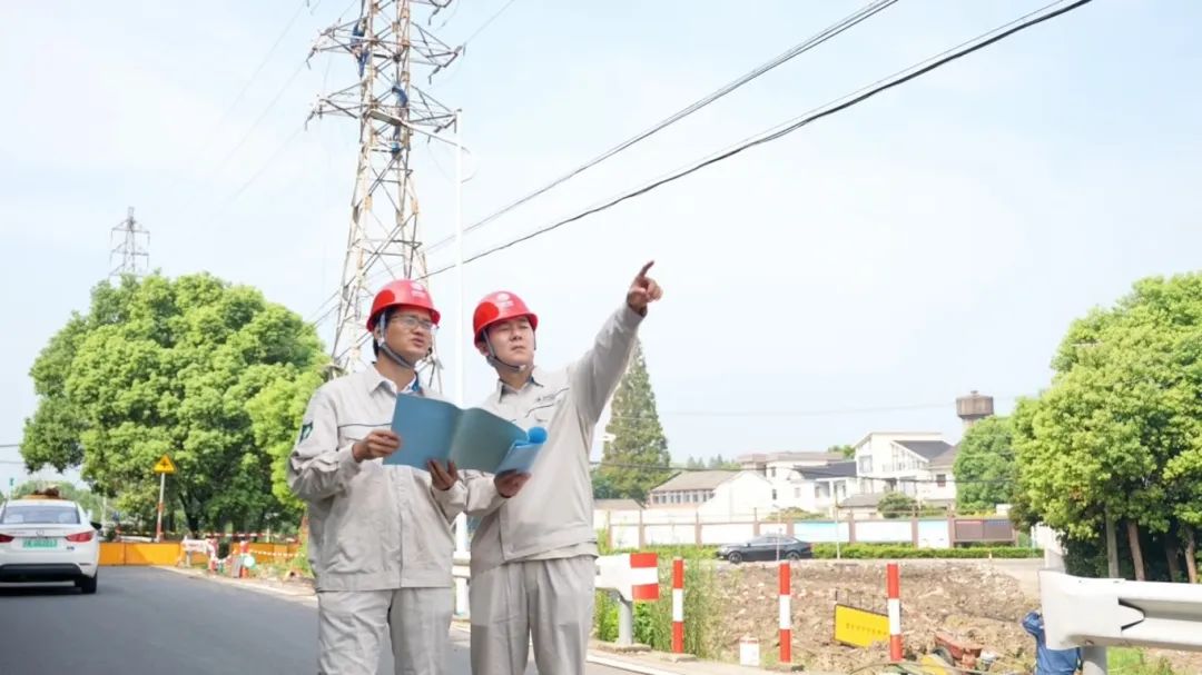 为G318国道改扩建扫清障碍，拦路港大桥段架空线完成入地割接_澎湃号·政务_澎湃新闻-The Paper