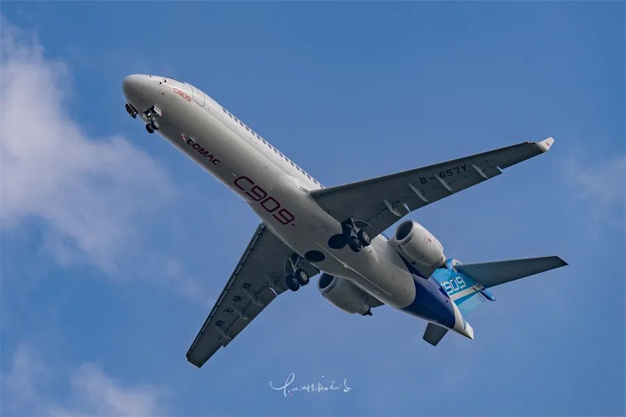 多图 | C909来了！_澎湃号·政务_澎湃新闻-The Paper