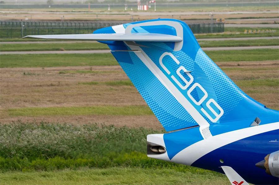 多图 | C909来了！_澎湃号·政务_澎湃新闻-The Paper