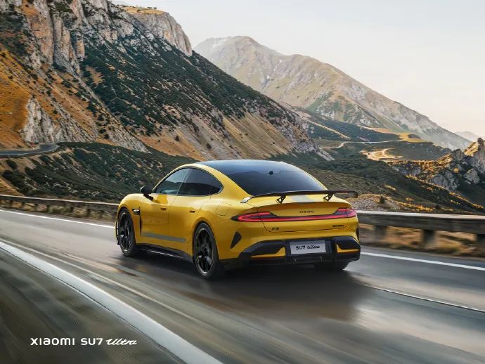 小米SU7 Ultra预售价81.49万！10分钟小订量突破3680台，雷军：价格有一点点小贵，但…_澎湃号·媒体_澎湃新闻-The Paper