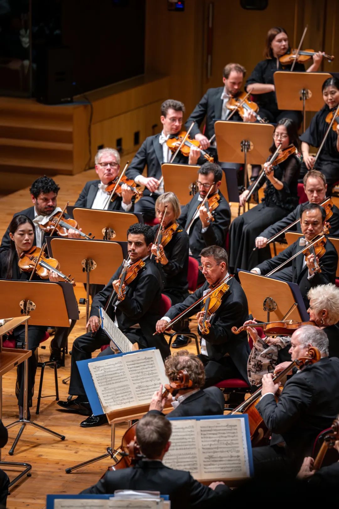 媒体聚焦 | 图冈·索契耶夫执棒慕尼黑爱乐，携手中国钢琴家张昊辰奏响俄式风情音乐会为艺术节闭幕_澎湃号·政务_澎湃新闻-The Paper