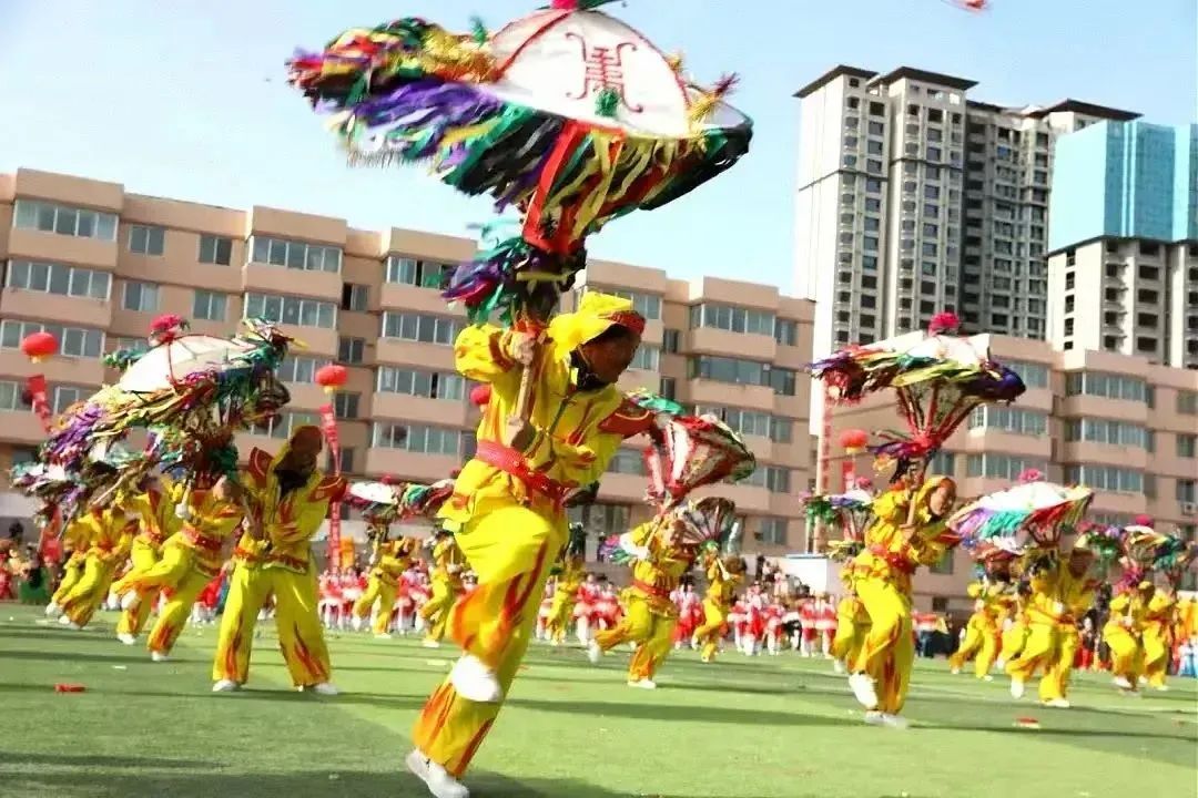 从陇中民俗到全网刷屏！这场秧歌展演让定西文化“狂飙”出圈！_澎湃号·政务_澎湃新闻-The Paper