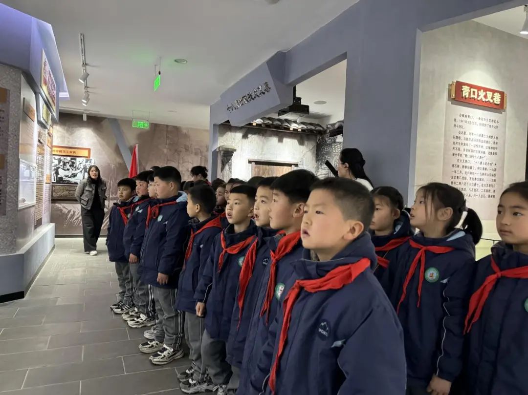 清明祭英烈•丰碑励童心丨赣榆：“清”风拂面暖心田 “明”志追思寄英贤_澎湃号·政务_澎湃新闻-The Paper