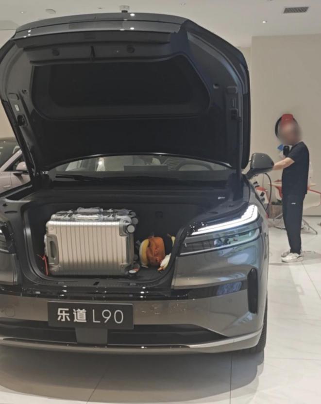 3天交付1976辆，乐道L90真“爆了”！李斌：闯入大型SUV整周销量TOP3，工厂产能全开！销售…_澎湃号·媒体_澎湃新闻-The Paper