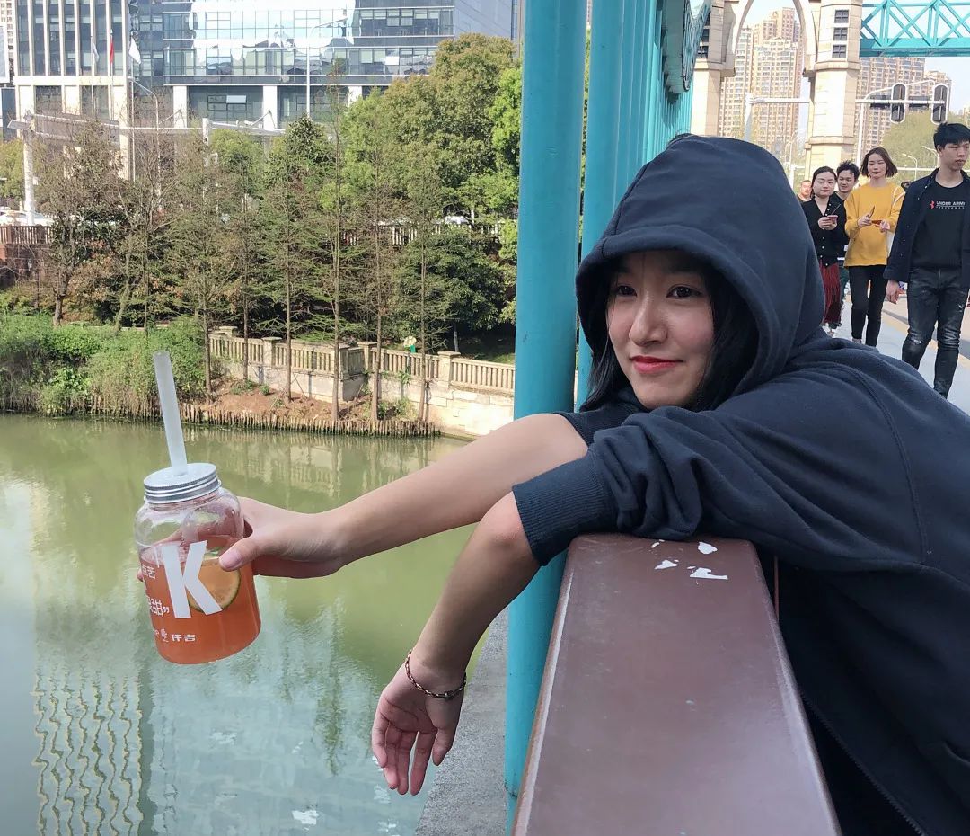 SUFE学霸传信，叮！是什么让这位同学陷入了“真香定律”？_澎湃号·政务_澎湃新闻-The Paper